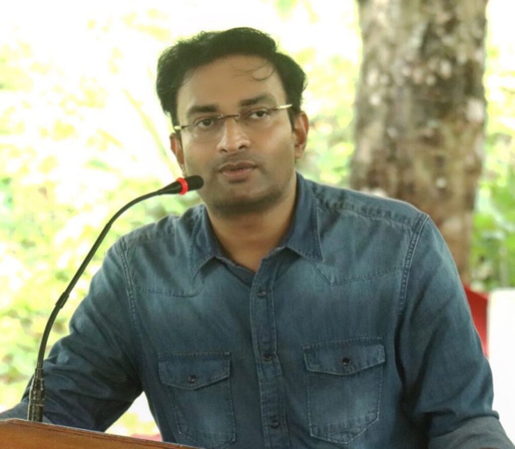Prasanth Nair IAS Biography, Age, Career - Entrepreneur Saathi